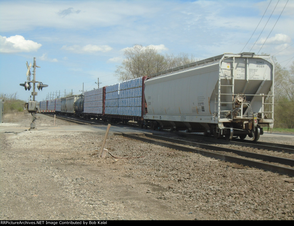 CN 2900 & CN 3007 Eastbound last car